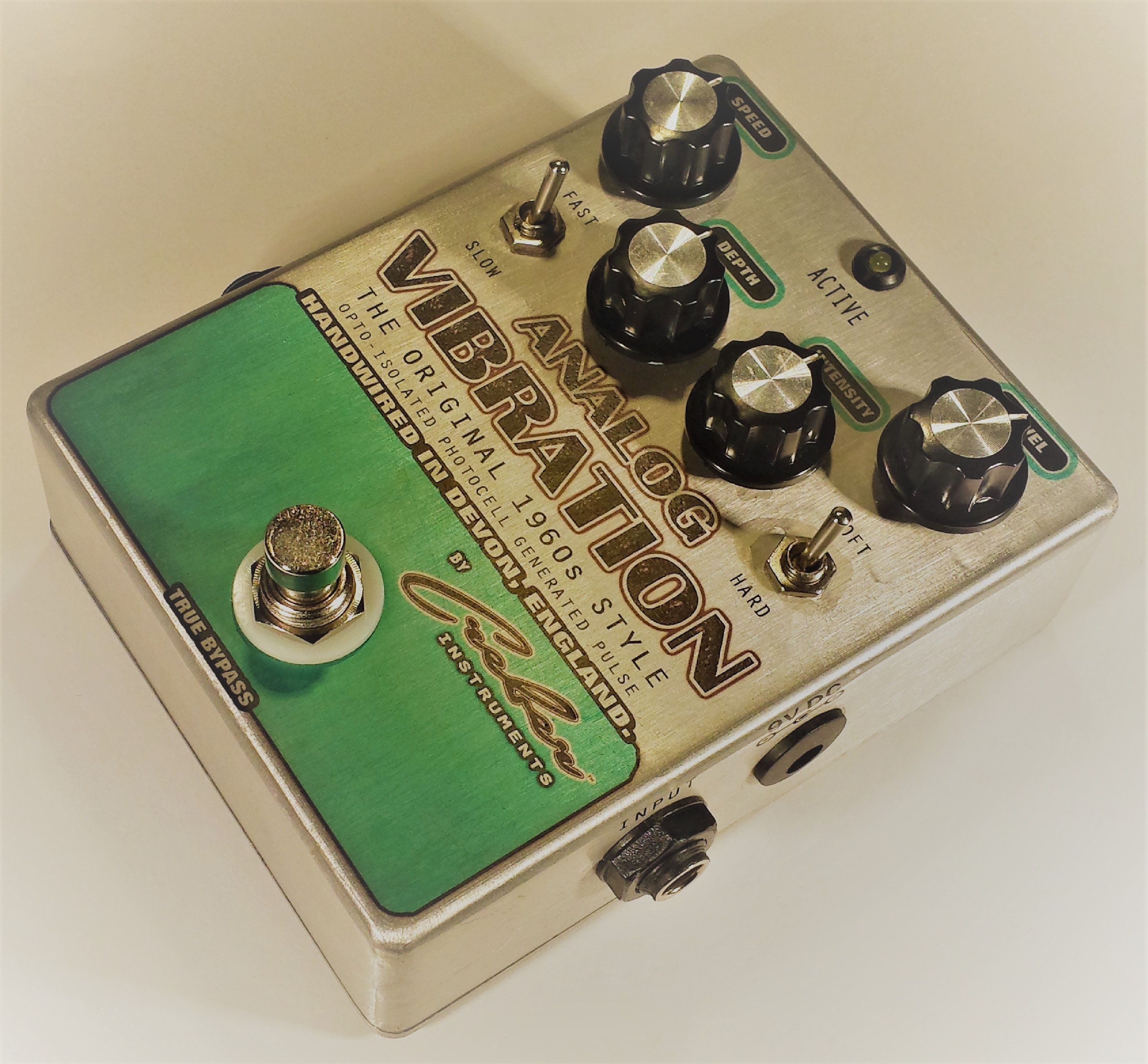 ANALOG VIBRATION 1960s Vintage Soft Opto/iso Tremolo Pulse Vibe ...