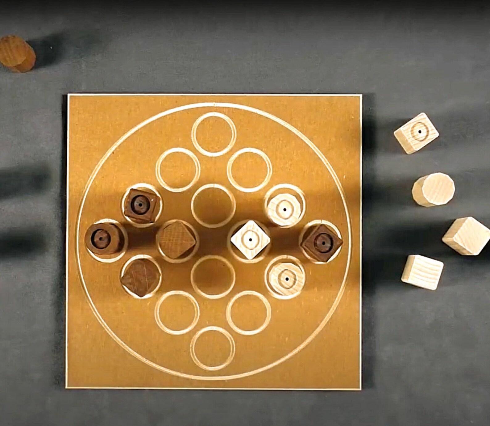 Quarto Game, Four in a Row Game, Strategy Game, Travel Game, Logic Game ...