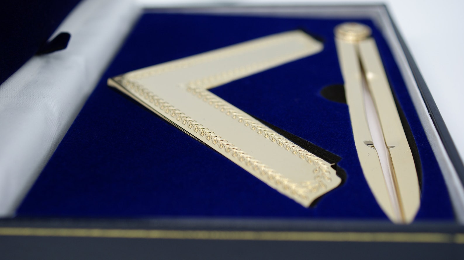 Freemasons Masonic Square and Compass Set in Gold/gilt - Etsy