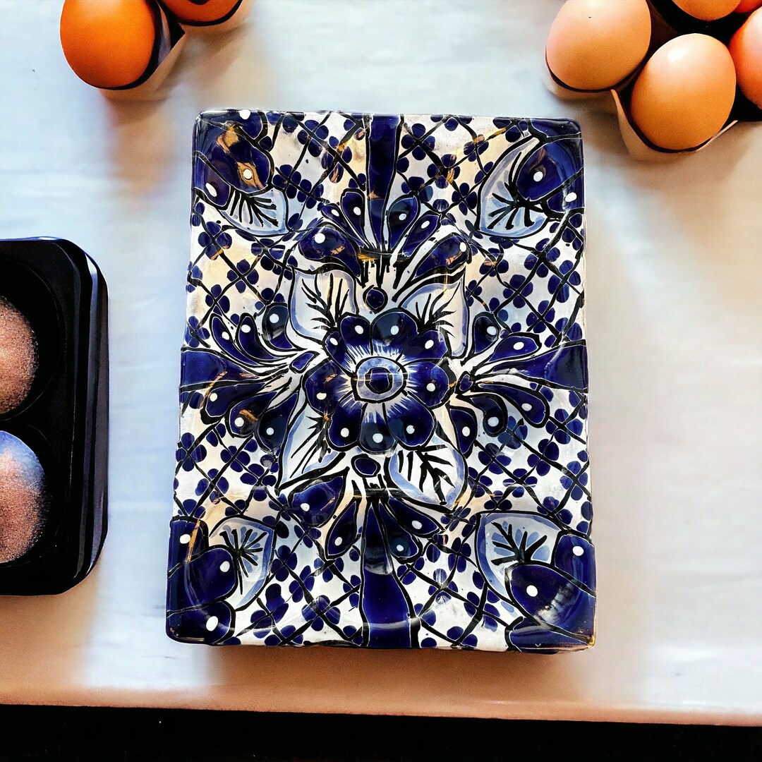 Blue and White Handmade Talavera Egg Crate Mexican Pottery 12-egg ...