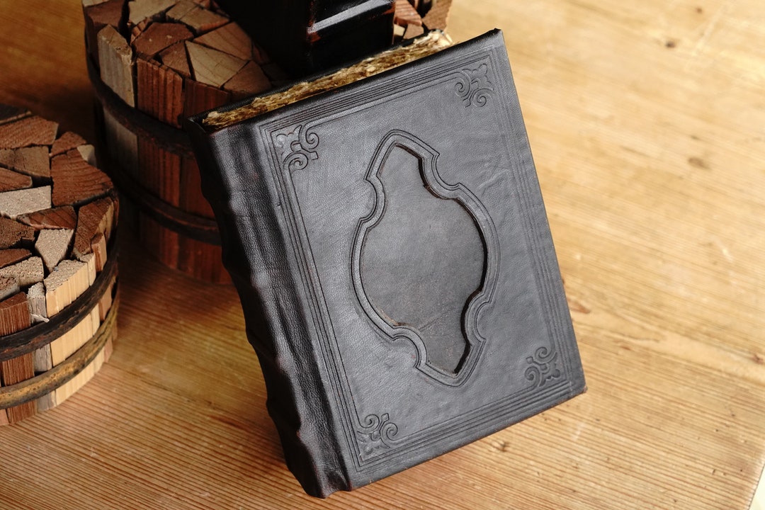 Hardback Leather Journal With Antique Deckle Edged Paper - Raised Cord ...
