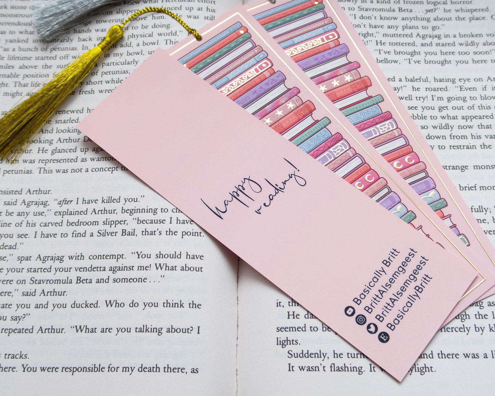 GOLD FOIL Pink Stack of Books Bookmark With Tassel Bookworm - Etsy