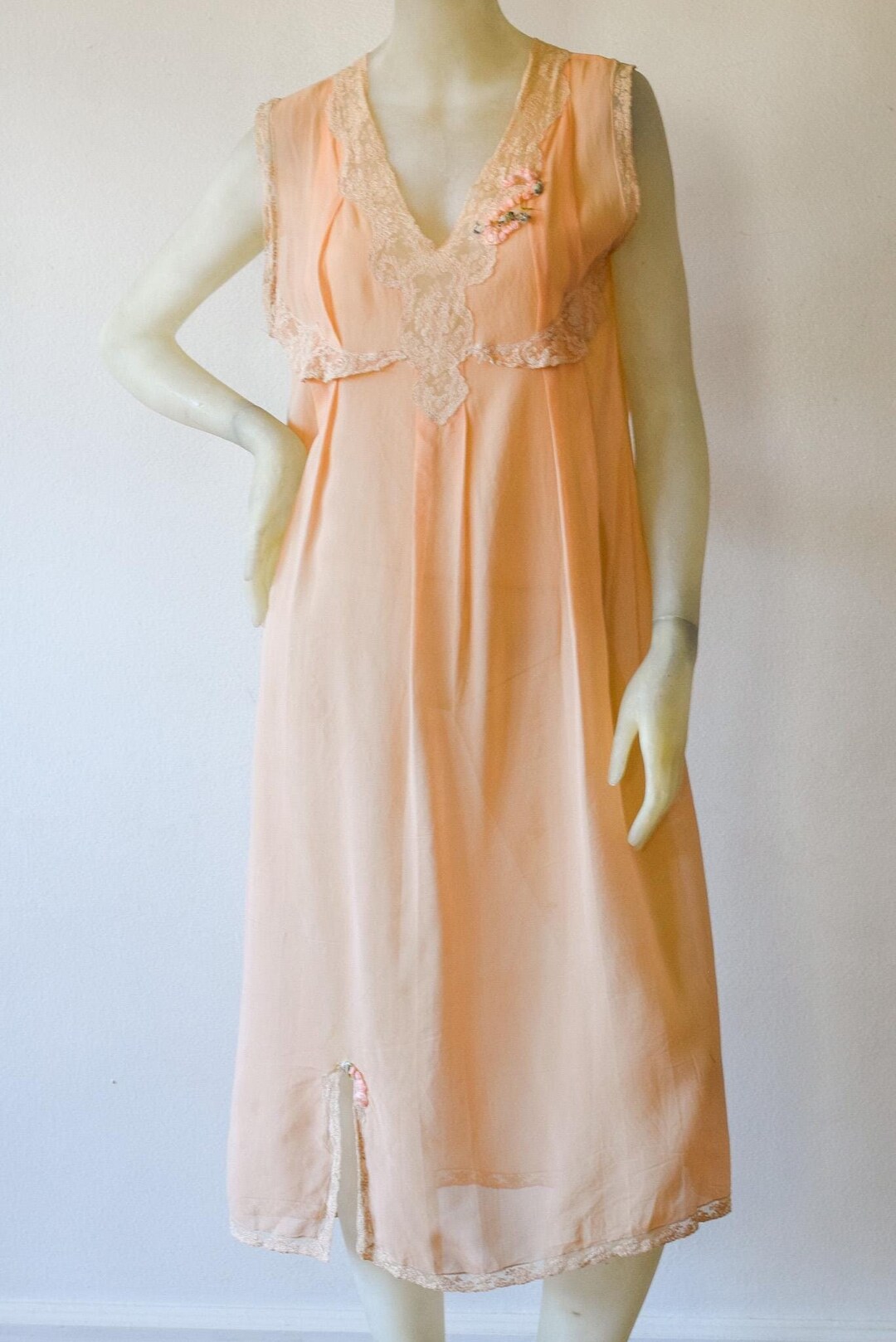 1920s Vintage Silk Chiffon Negligee Nightgown Peach Pink Lace Trim ...