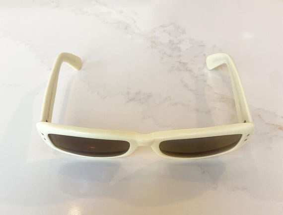 Rare Vintage 1960s Ray Ban Skiff Sunglasses Ivory Fra… - Gem