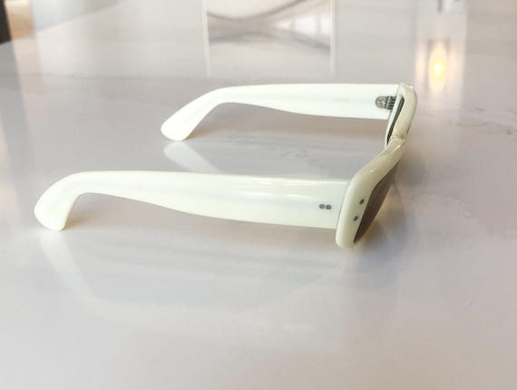 Rare Vintage 1960s Ray Ban Skiff Sunglasses Ivory Fra… - Gem