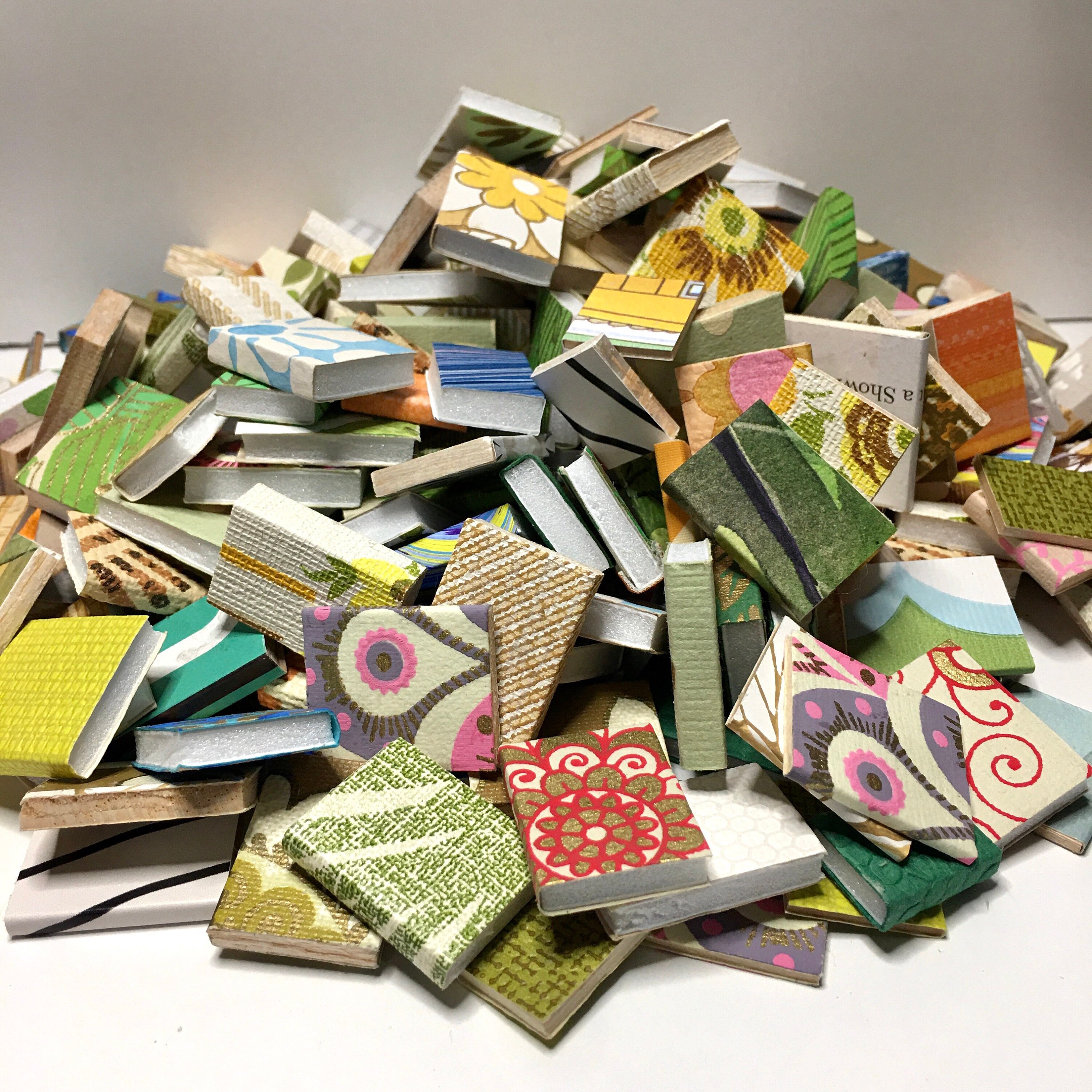 12 Miniature Books From Scraps Vintage Wallpaper - Etsy