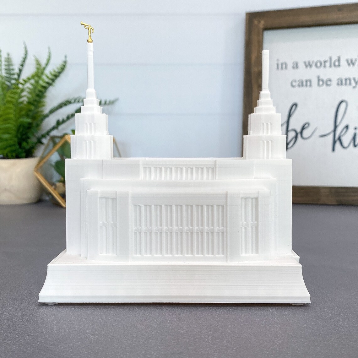 Rome Italy Latter-day Temple Night Light Statue - LDS - the Church of ...