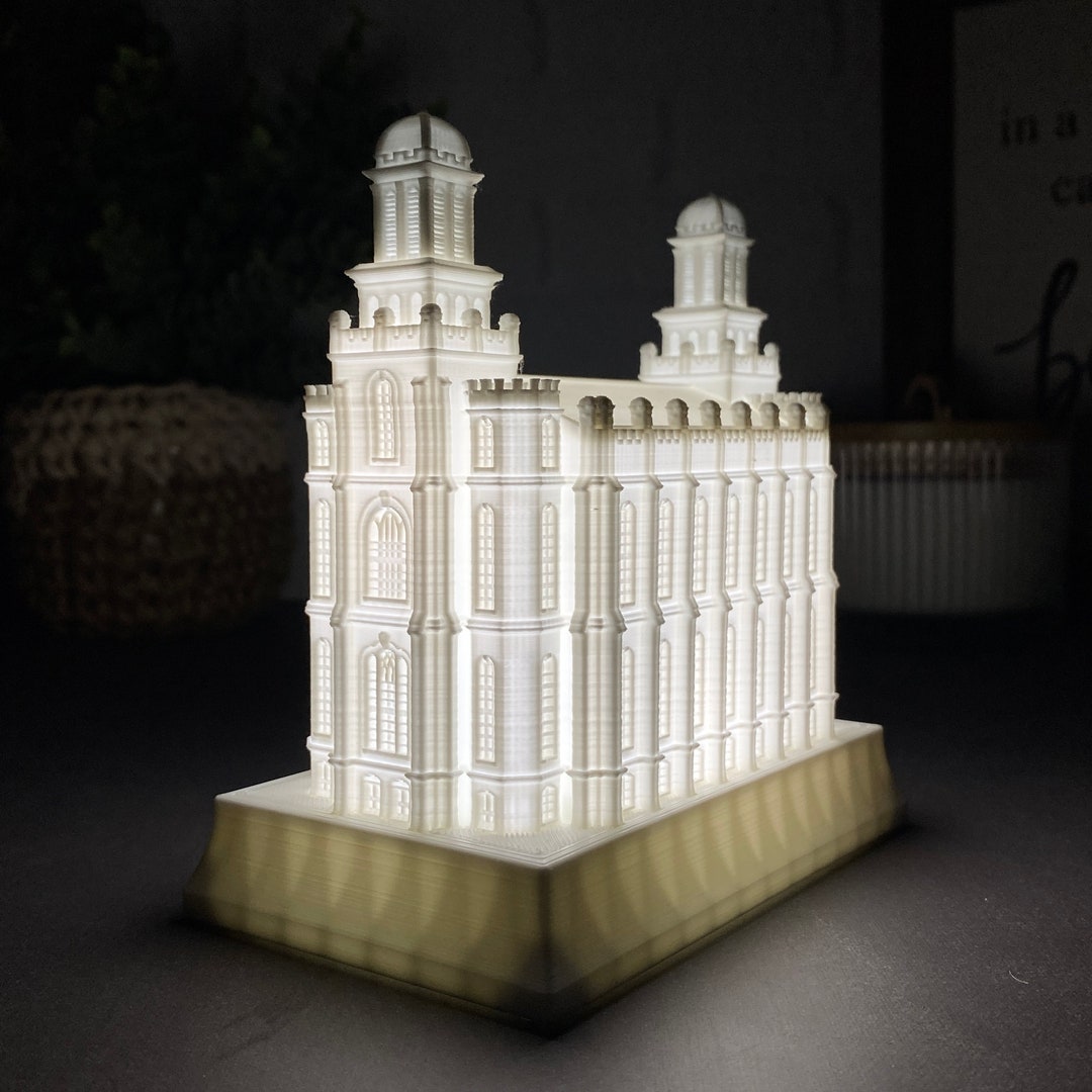 Logan Utah Latter-day Temple Night Light Statue - LDS - the Church of ...