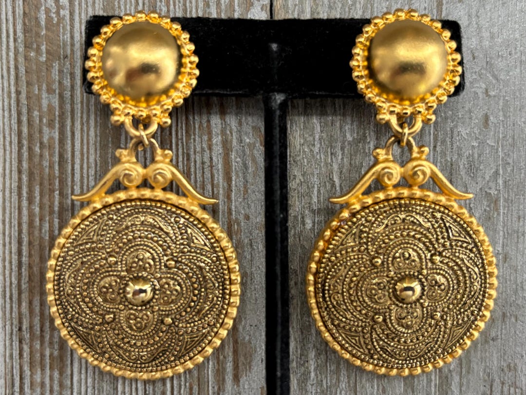 LESLIE BLOCK Signed 1990's Large Gold Etruscan Dangle Statement Clip ...