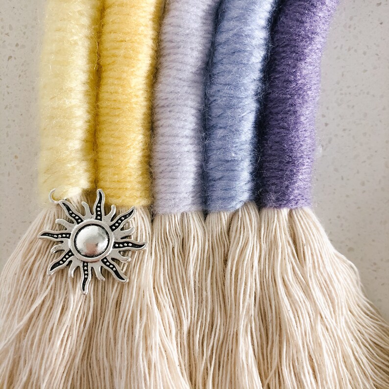 DISNEY INSPIRED RAPUNZEL Rainbow Disney Decor, Macrame Rainbow, Fibre ...