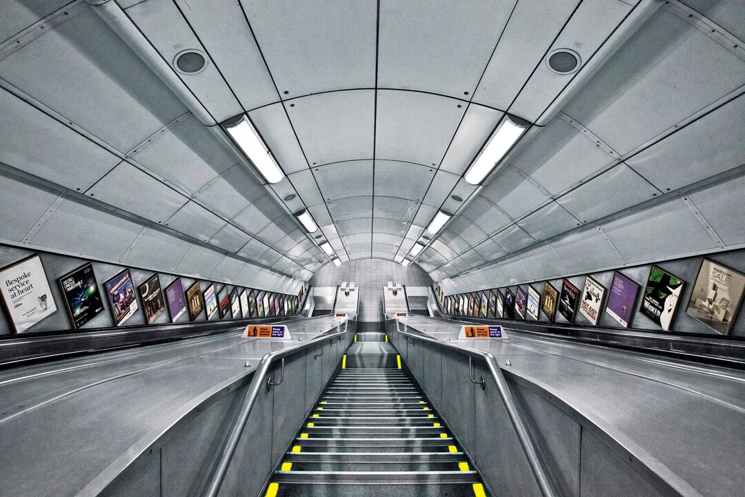 London Underground 2 Photography Art, Tube Station Photographic Wall ...