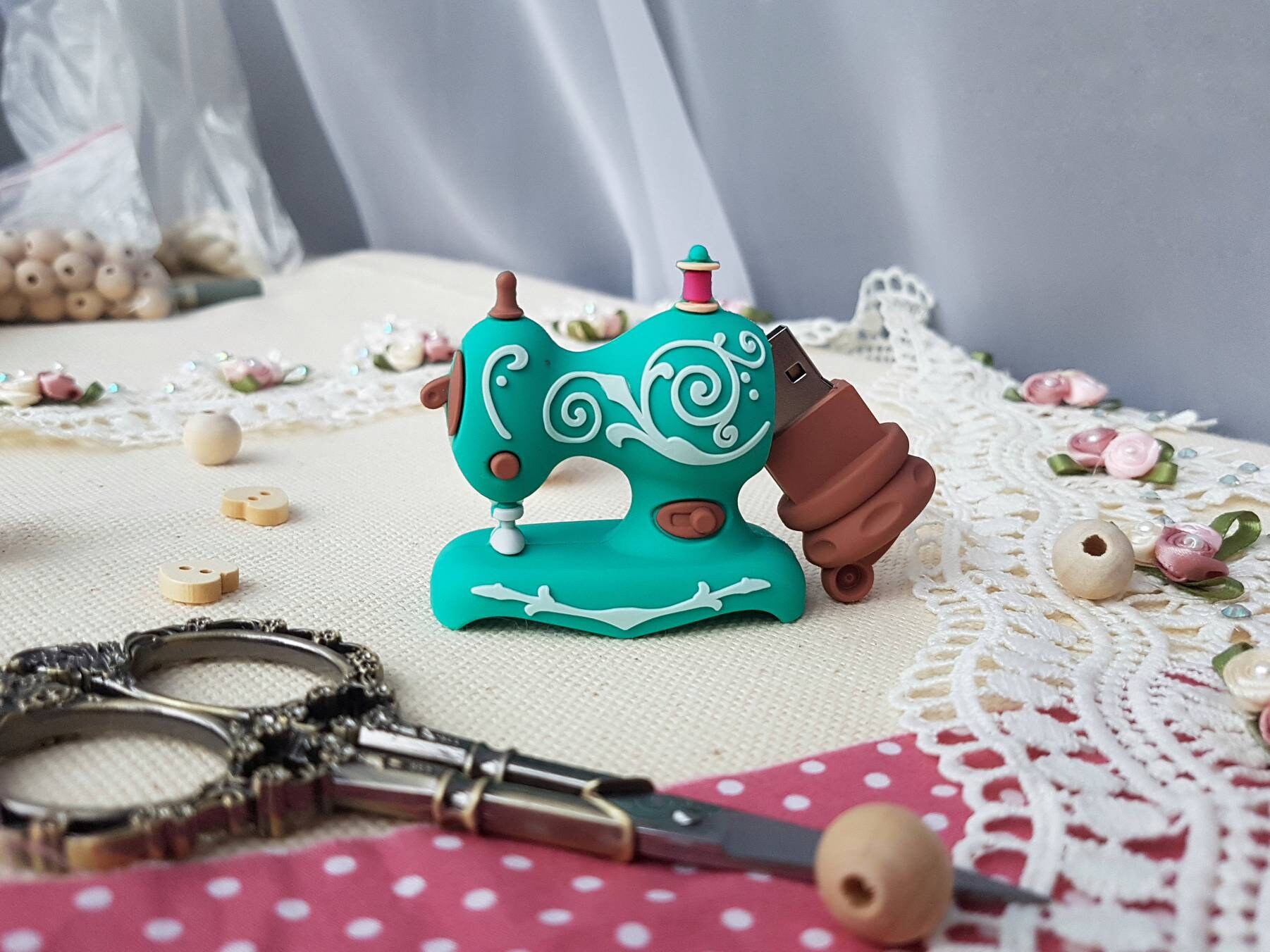 USB Stick Sewing Machine, Crafty Gifts, Usb Pen Drive, Unusual Gift ...