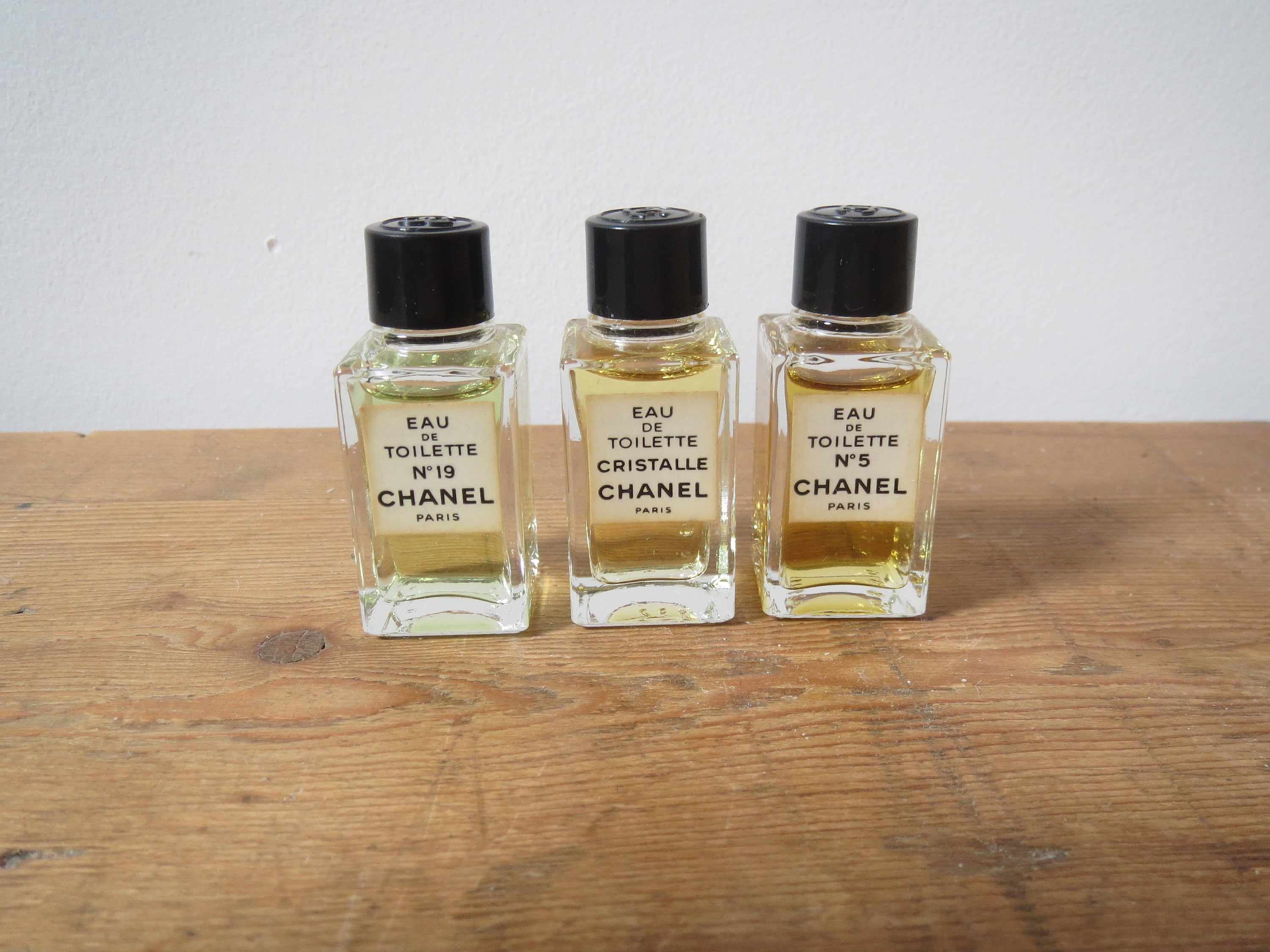 Vintage Chanel Eau De Toilette Miniatures No. 19 No. 5 Cristalle 1980s ...