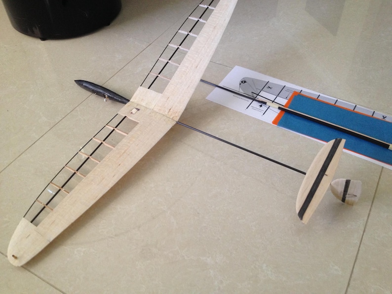 RC Glider Kit Micro Radio Control Glider Feather Squared Balsa Discus ...