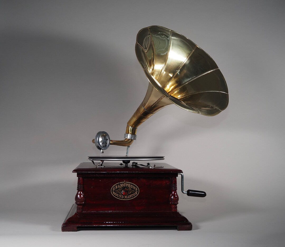 Beautiful ANTIQUE STYLE Gramophone, Phonograph New Working - Record Player Antique Style ...