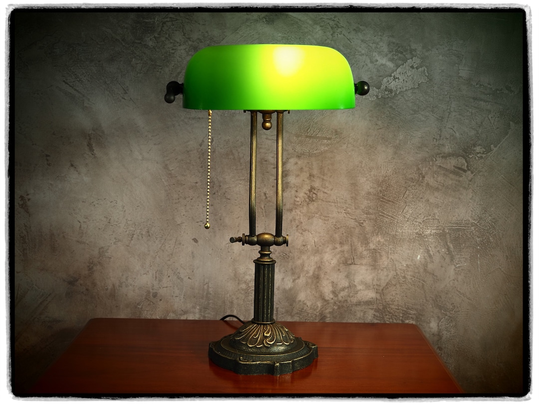 Classic Banker's Lamp Green Glass Shade With High-gloss Brass for ...