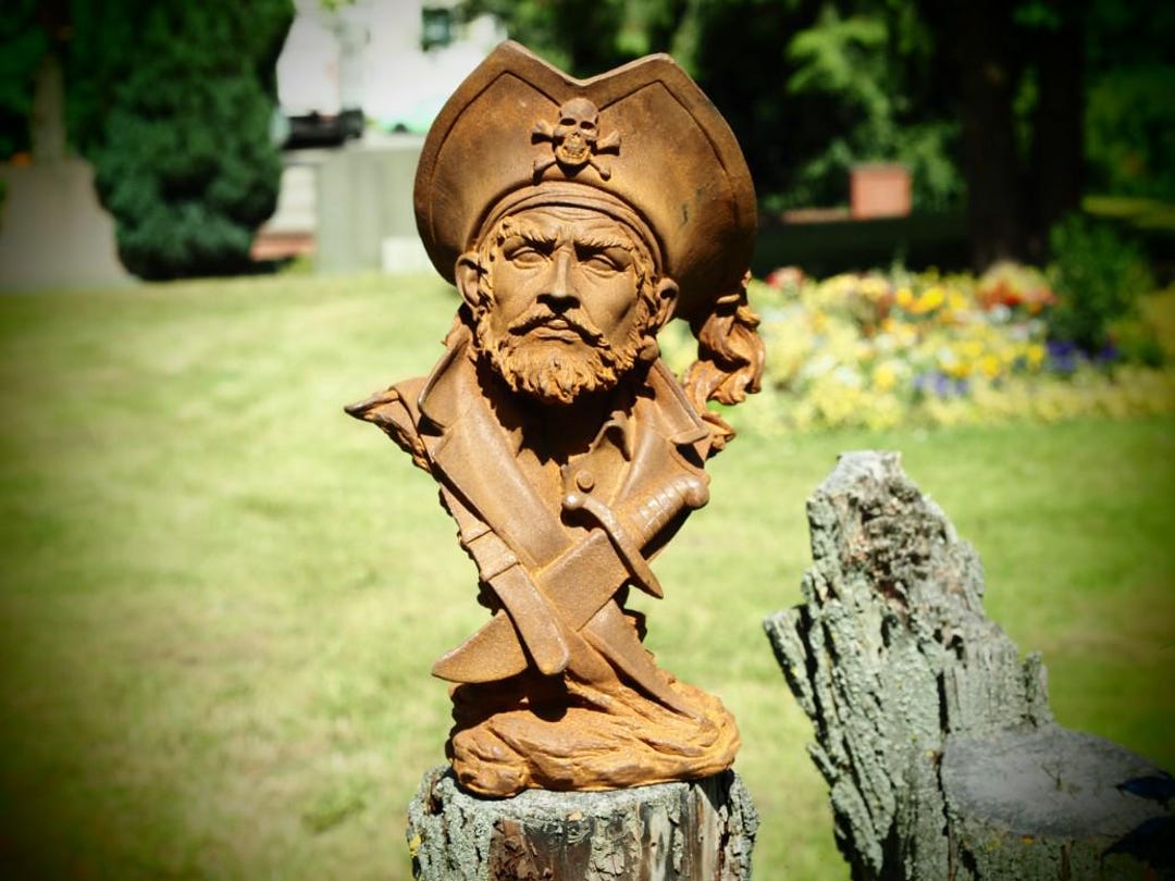 Rustic Cast Iron Pirate Statue 12-inch Tall Decorative Maritime Accent ...
