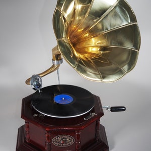 ANTIQUE STYLE Gramophone, Phonograph New Working Record Player Antique Style Handmade Gramophone ...