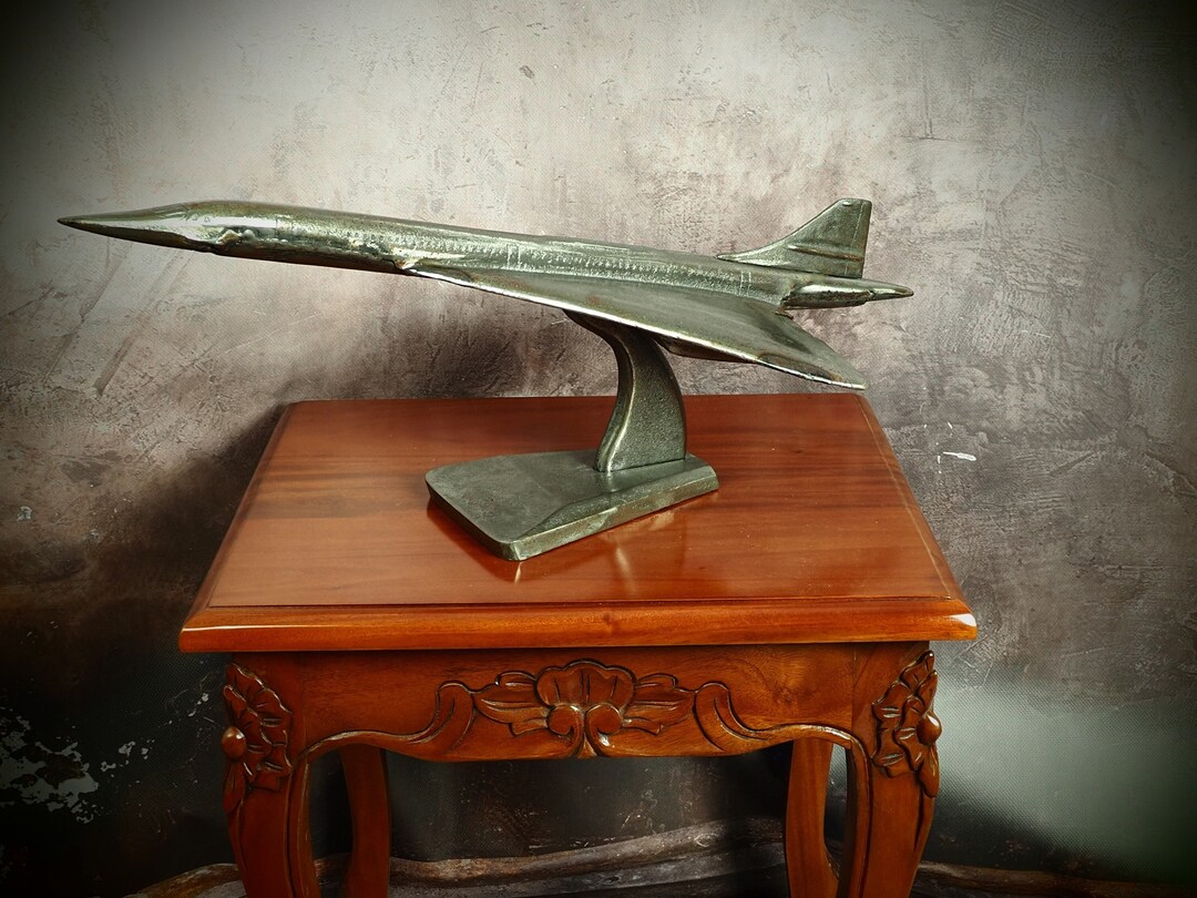 Exquisite Vintage Cast Iron Concorde Airplane Model A Majestic Piece of ...