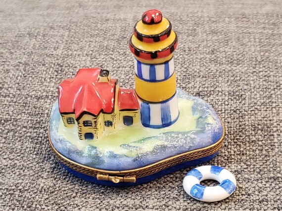Art & Collectibles Collectibles Vintage Hand Painted Island Lighthouse ...
