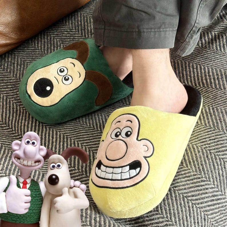 Coddies Wallace & Gromit House Slippers - Official Wallace and Gromit ...