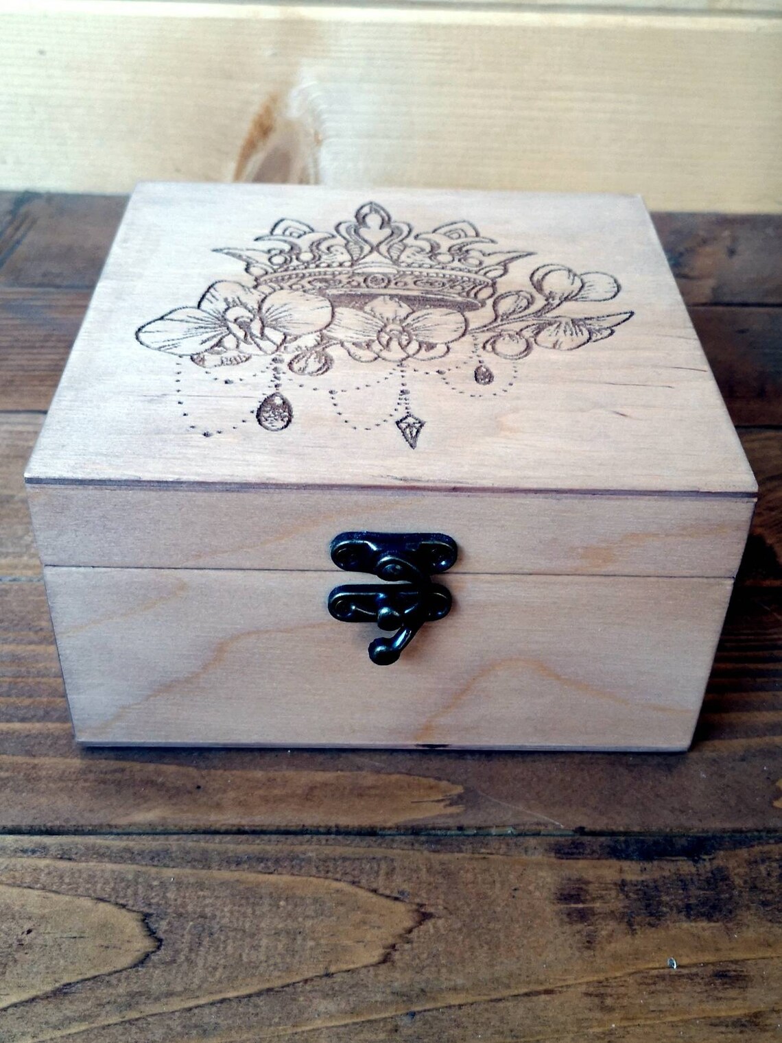 Wooden Keepsakes Box. Engraved on Top With Crown With Jewellery and ...
