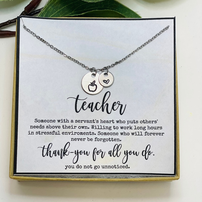 Student Teacher Gift - 60+ Gift Ideas for 2024