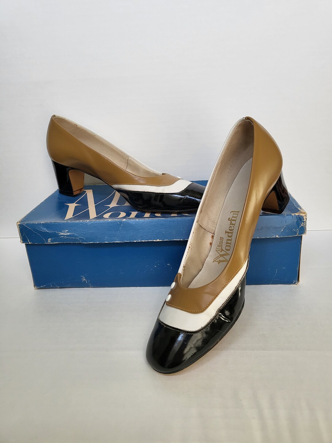 Vintage Miss Wonderful Shoes With Box 1960s Black White and Beige Pump ...