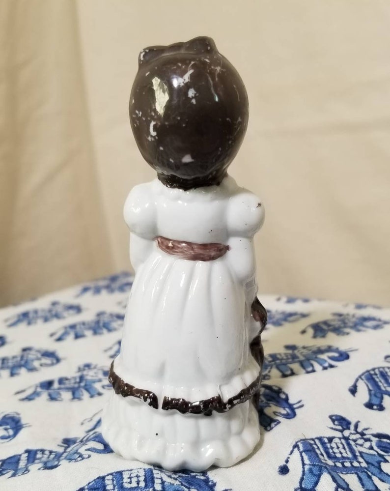 Victorian Lady Figurine - White Porcelain China Ladys in a Bonnet With ...