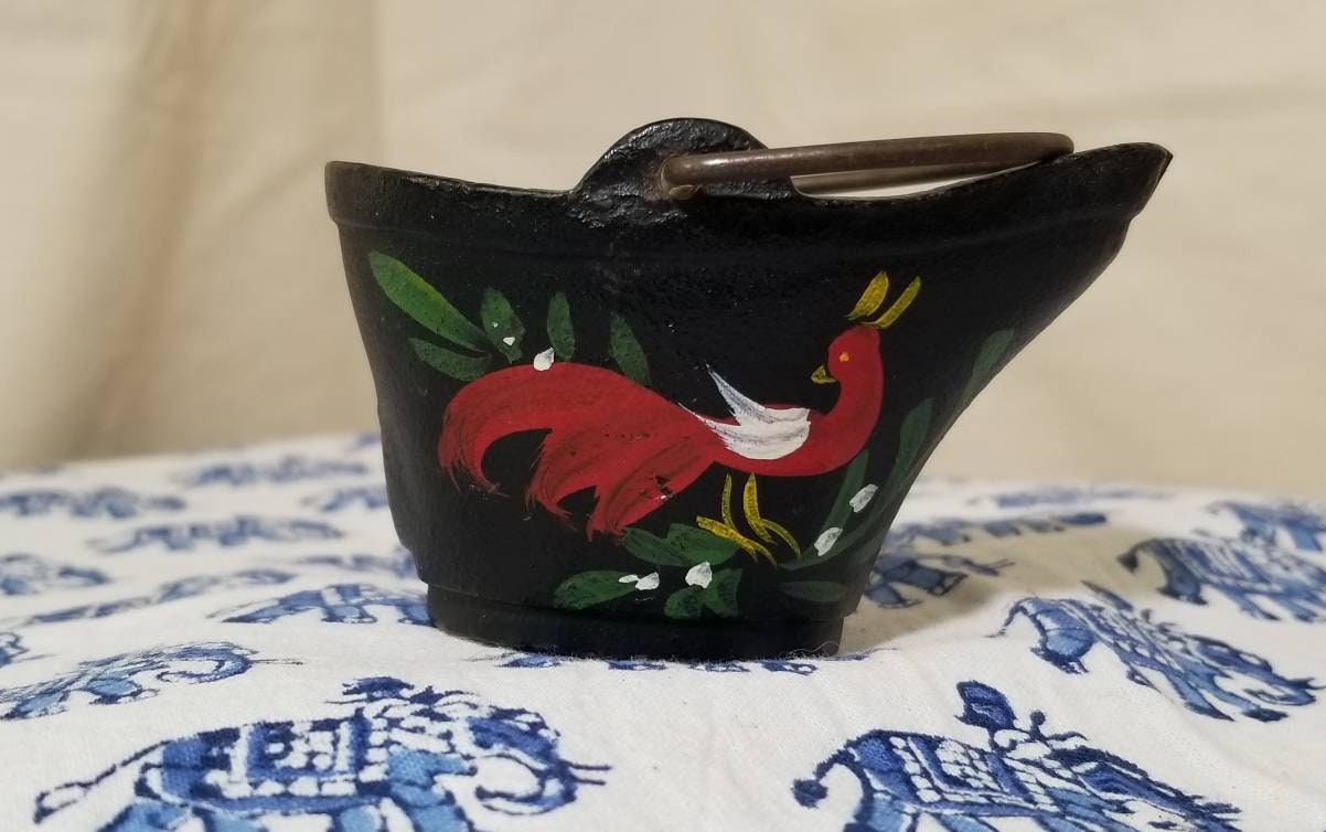 Wilton Cast Iron Miniature Kettle Bucket With Orginal Handle - 1950s ...