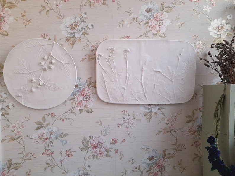 Blackberry Round Plaster Cast Berry Botanical Bas-relief Farmhouse ...