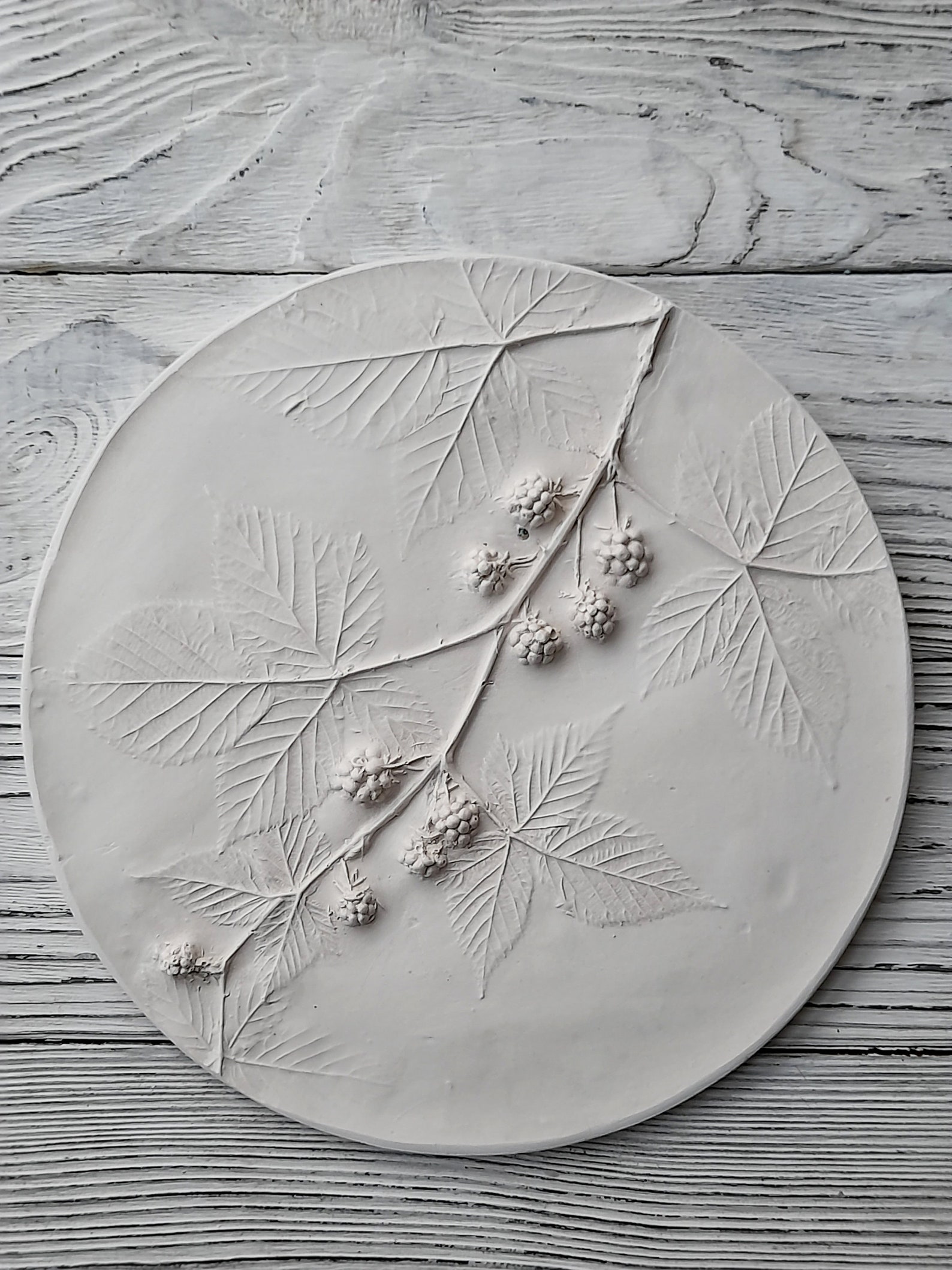 Blackberry Round Plaster Cast Berry Botanical Bas-relief Farmhouse ...