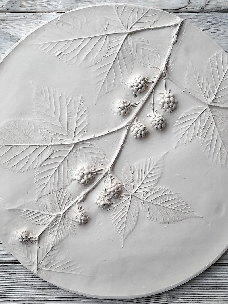 Blackberry Round Plaster Cast Berry Botanical Bas-relief Farmhouse ...