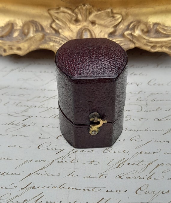 victorian leather ring box - Gem