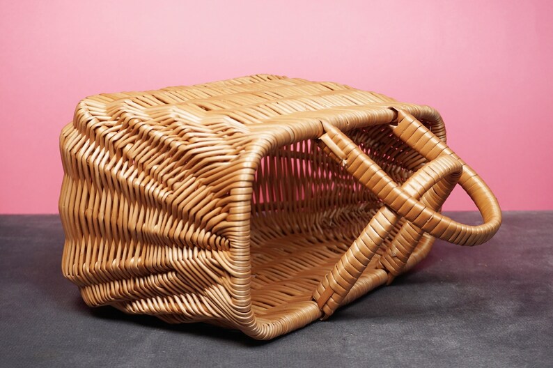 Small Wicker Handbag Summer Beach Bag Wicker Basket. - Etsy