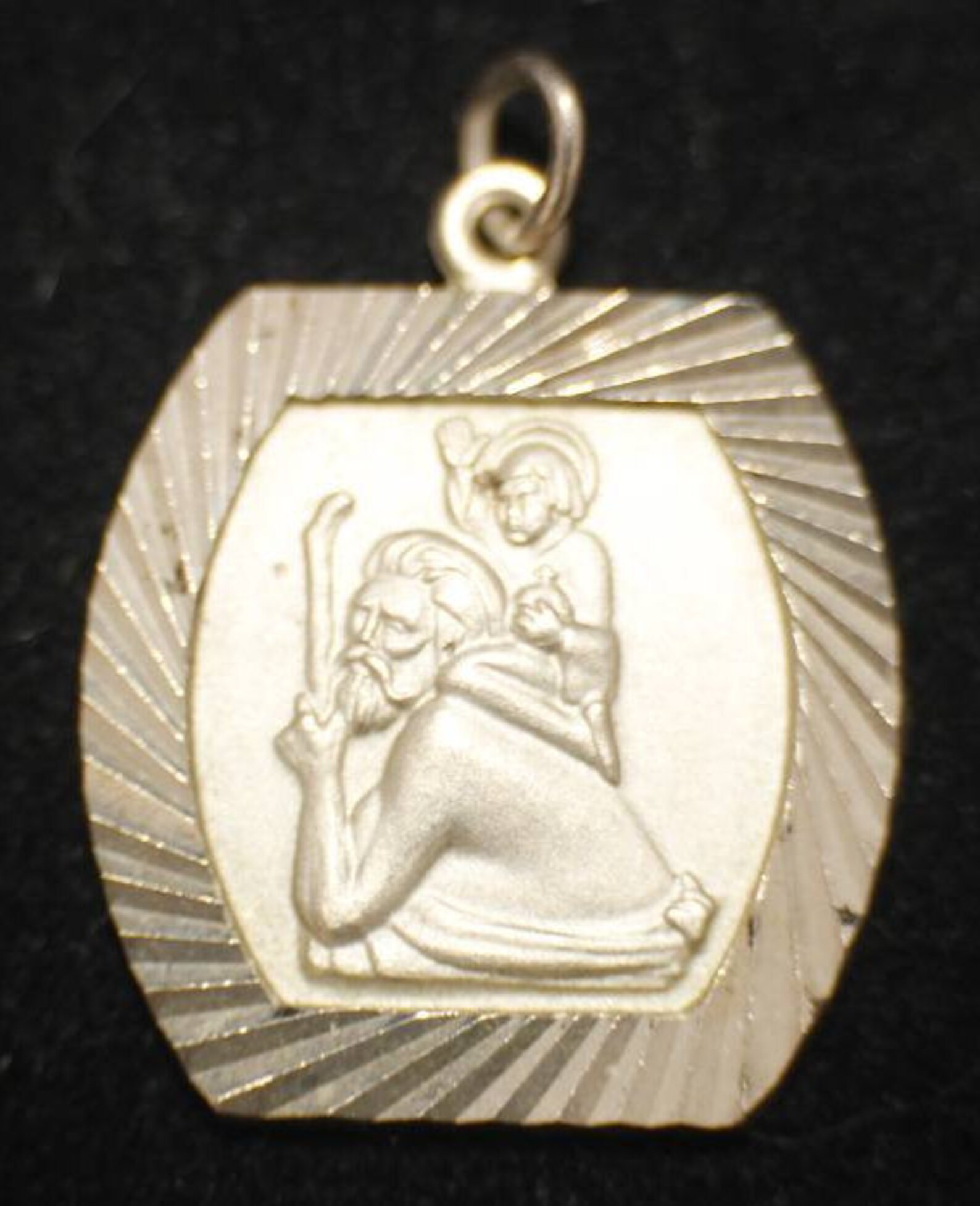 Vintage Silver St Christopher Pendant. Vintage St Christopher, Vintage ...