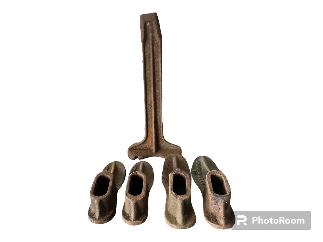 Antique Cast Iron Cobbler Stand With 4 Lasts - Etsy