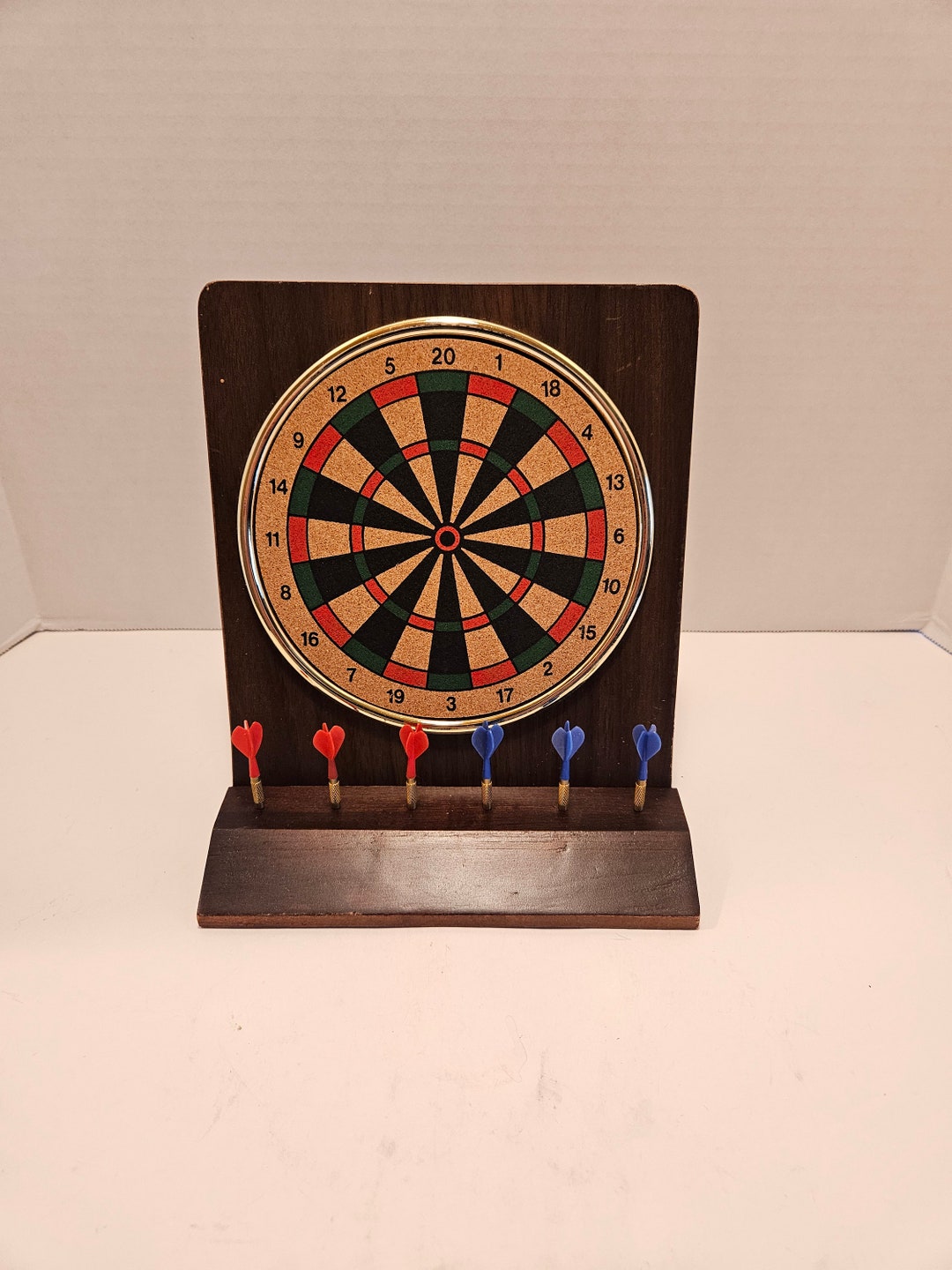 Executive Desktop Mini Dart Set W/ Steel Tips and Reversible Cork Board ...