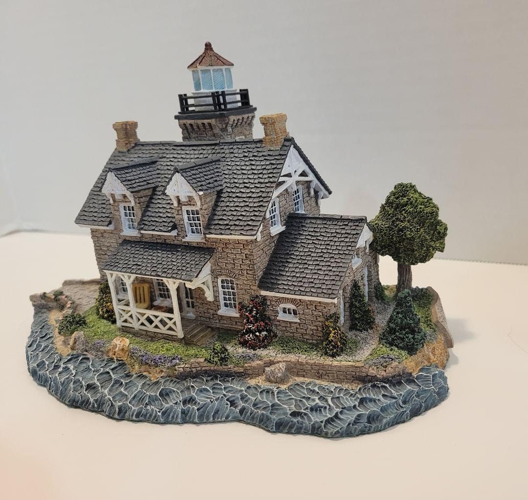 Harbour Lights Sister Island New York Lighthouse, Limited Edition ...