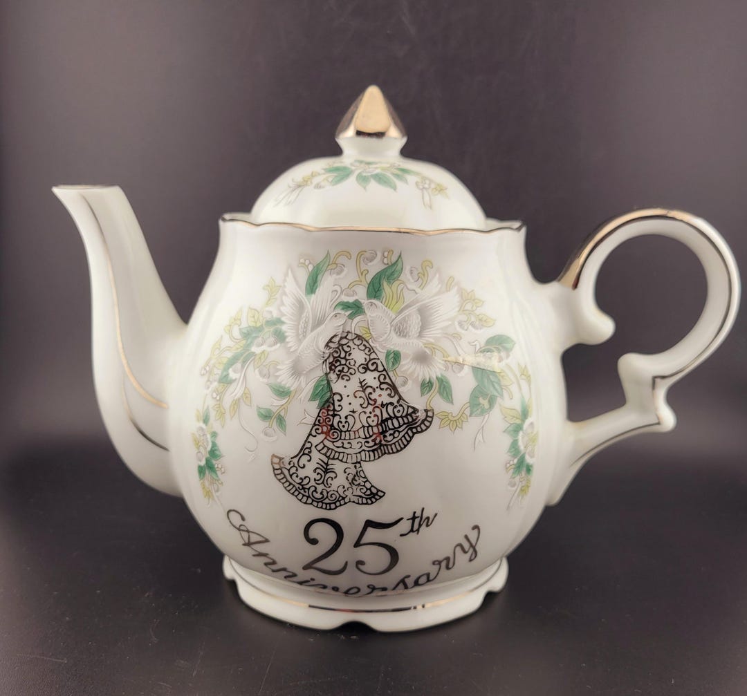 Vintage Musical Teapot 25th Anniversary "we've Only Just Begun" Lefton ...