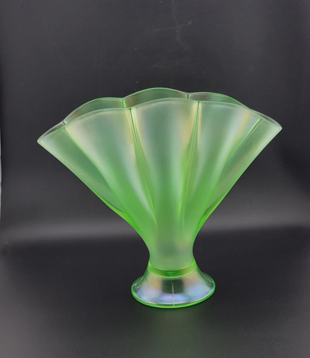 Fenton Green Uranium Stretch Glass Ribbed Melon Vase, Scalloped Fan ...