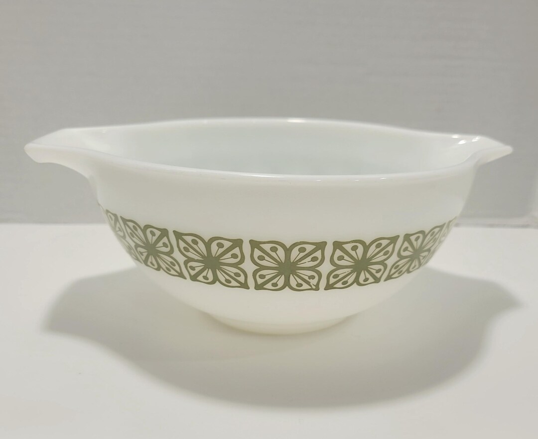 Vintage Pyrex Verde 442 Cinderella Nesting Bowl, Vintage Kitchen, Retro ...