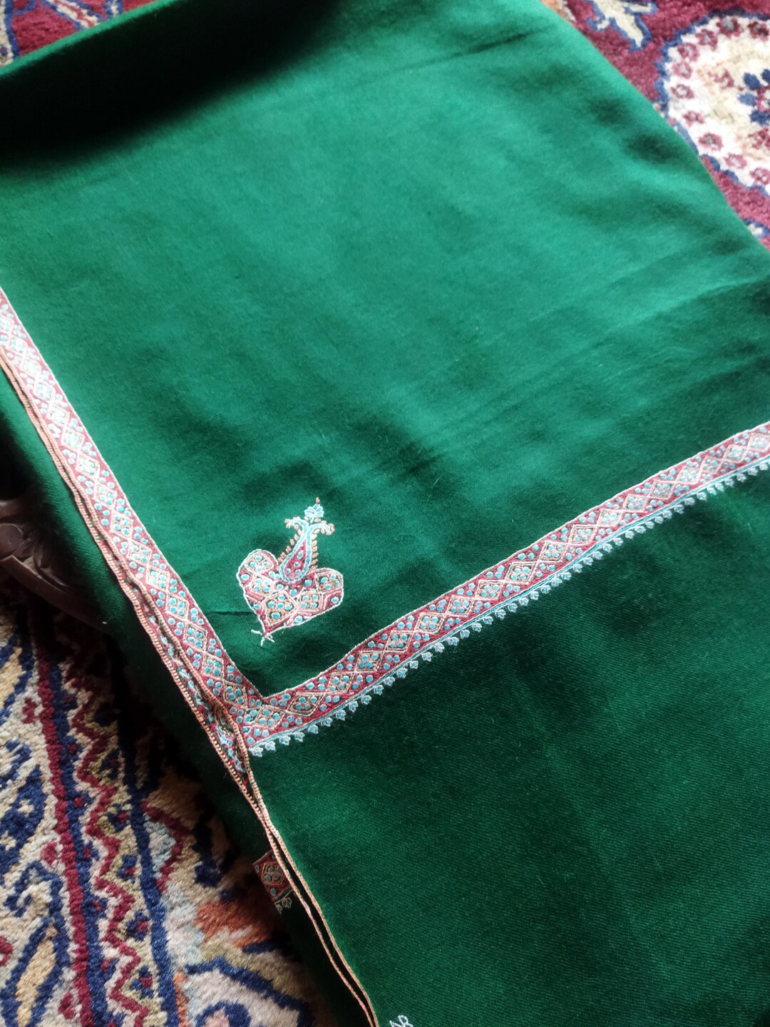 Pashmina Embroidered Shawl, Black Pashmina Border Shawl, Border ...