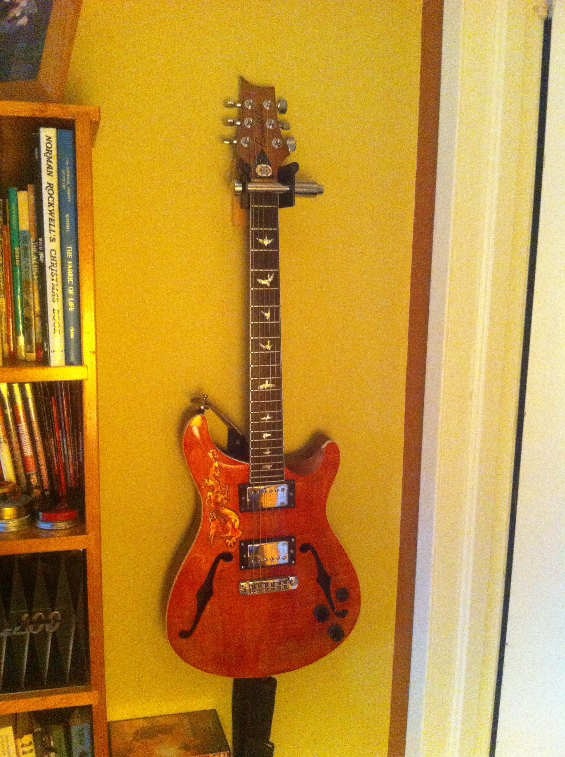 Guitarhitch Wall Hanger Mount Lock Security for Guitar Lockable - Etsy