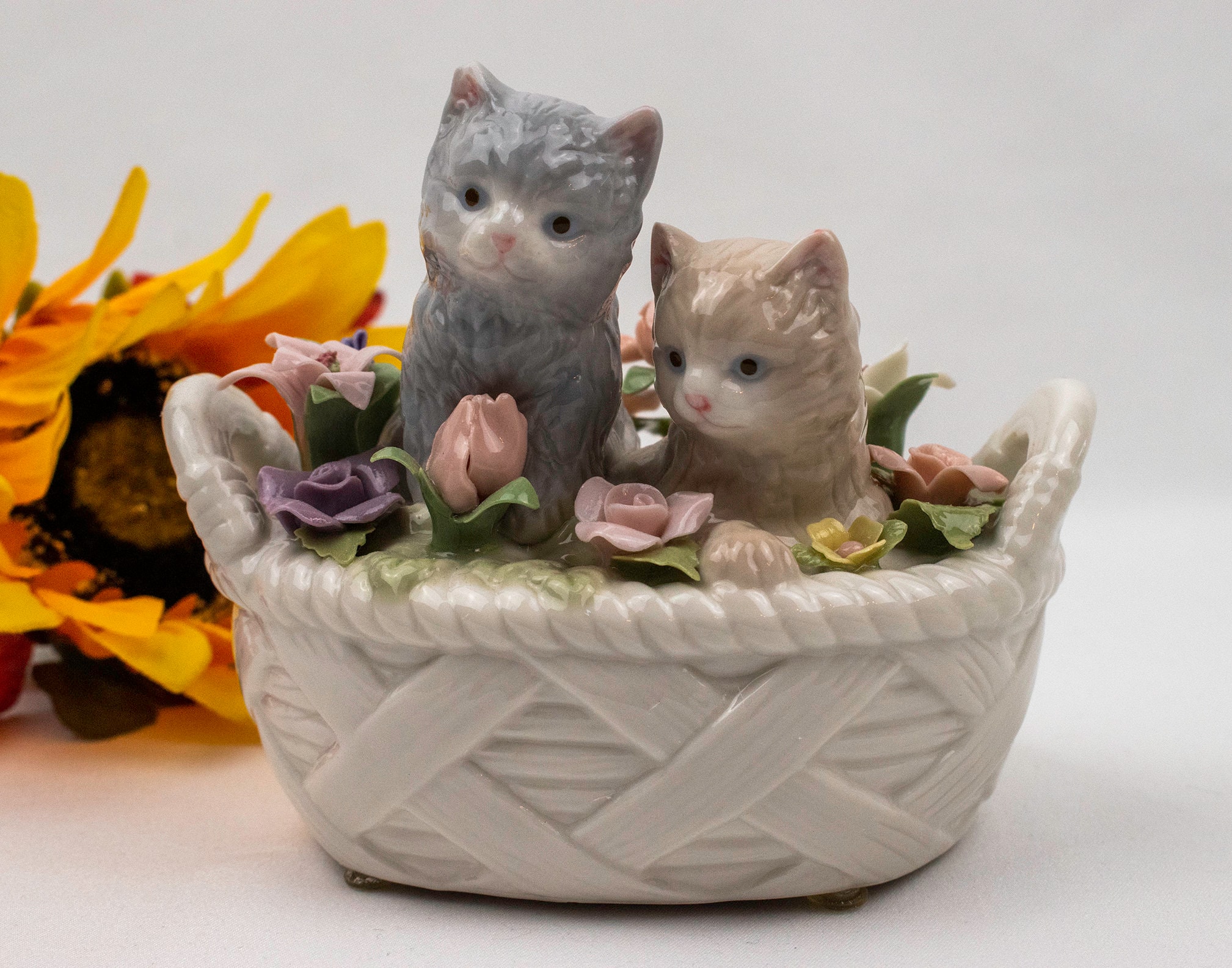 Anna Rosa Collection Cats in A Basket Music Box in Original Box San ...