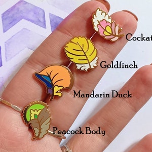 SET OF FOUR Mini Board Filler Pins Small Feather Brooch Set - Etsy