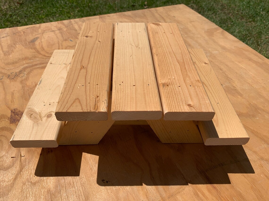 DIY Squirrel Picnic Table Feeder Plans PDF, Critter Table, Pet Buffet ...
