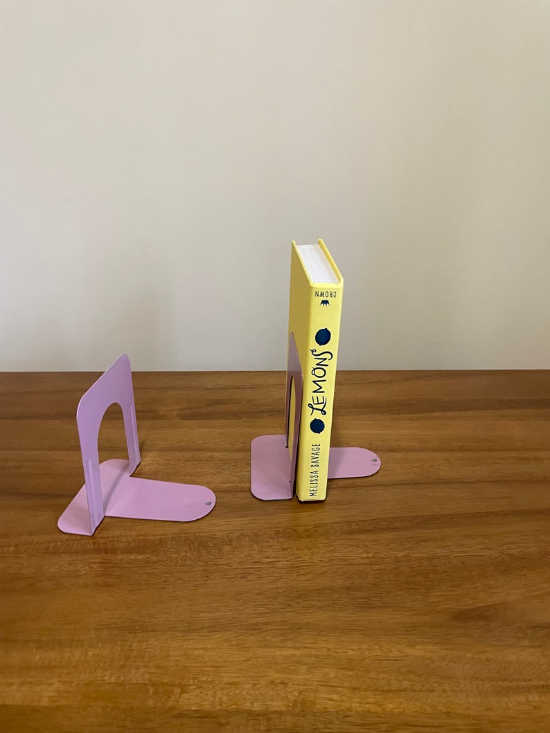 Vintage Pink Textured Metal Bookends - Etsy