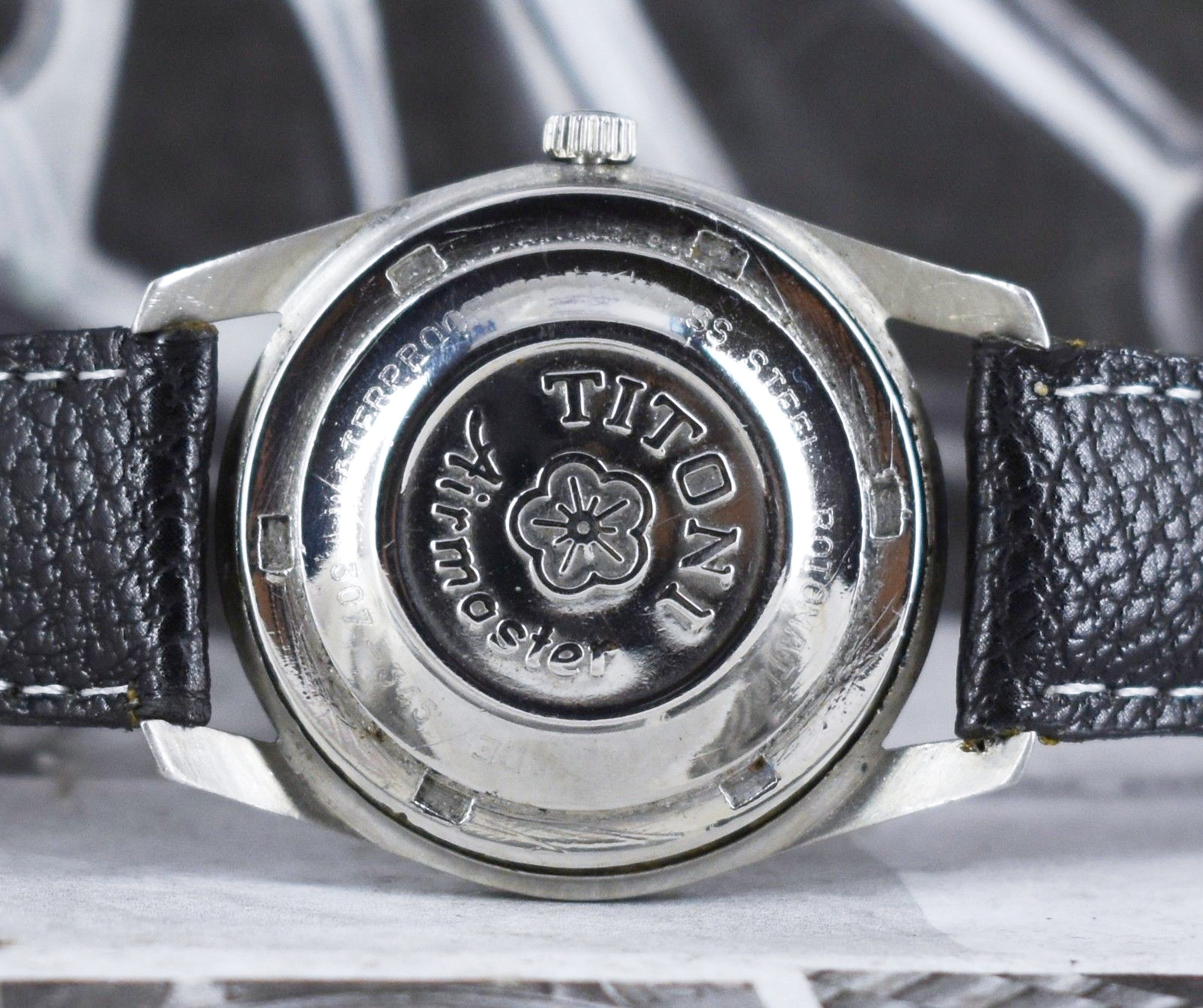 Loud bright! Vintage 1960s Titoni Airmaster men's/unisex watch - custom ...