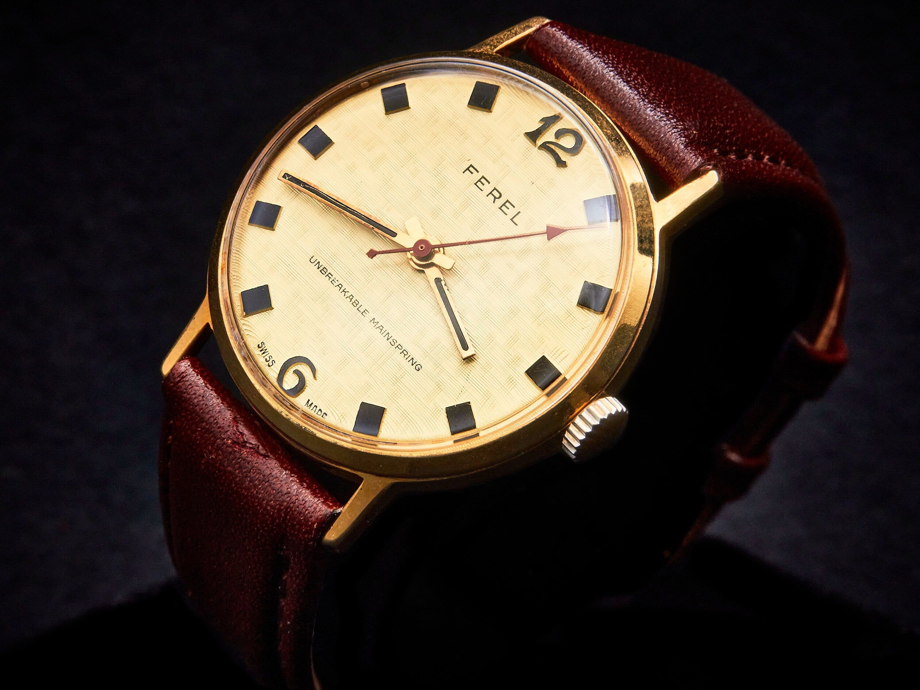 Classic Mid Century Modern 1960s Ferel 18k Gold Plated Round Unisex ...